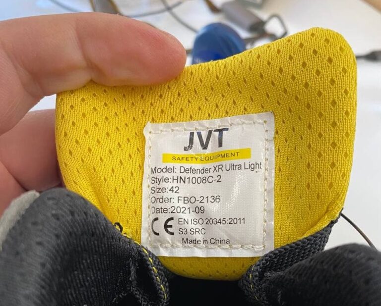 Choosing The Right Safety Shoes - A Buyer's Guide - Blog