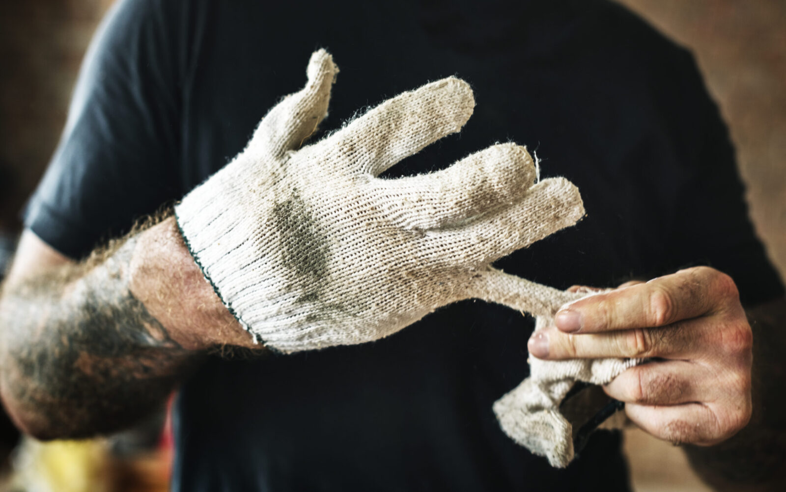 How To Choose The Right Work Gloves - A Buyer’s Guide