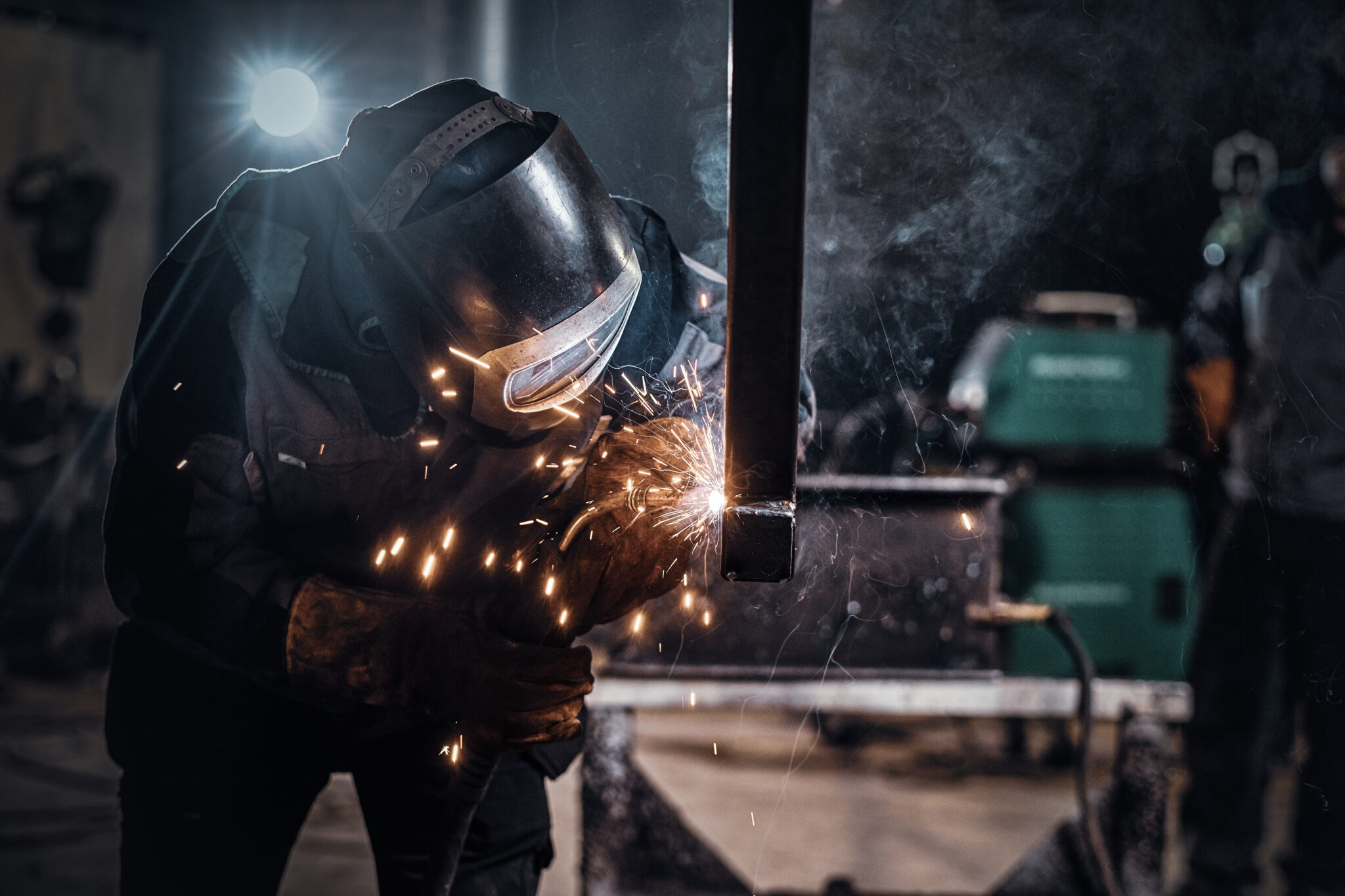 How To Choose Face Shields For Welding: A Comprehensive Guide