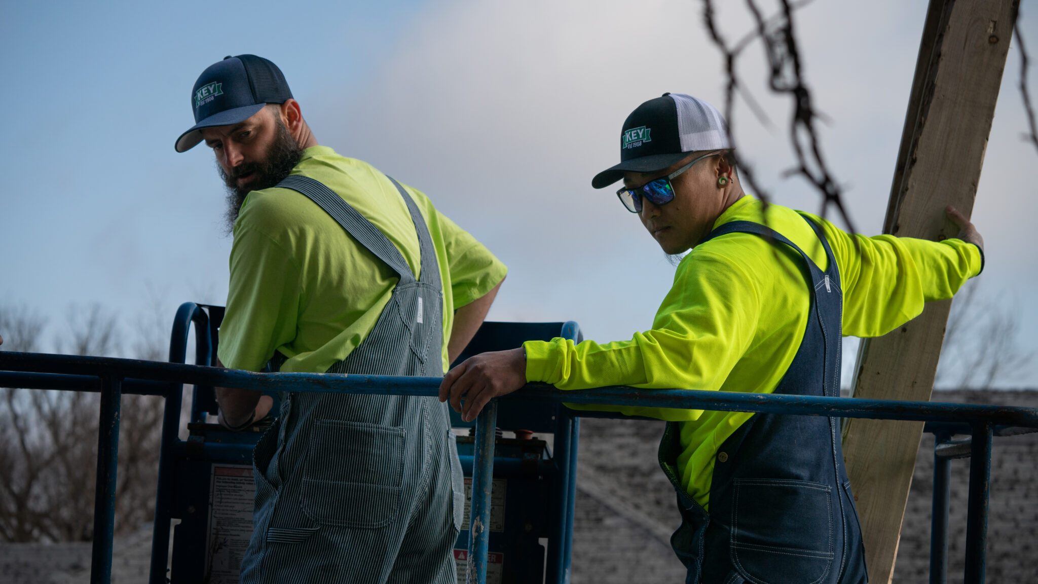 Bump Caps Vs. Hard Hats: What’s The Difference And When To Use Each - Blog